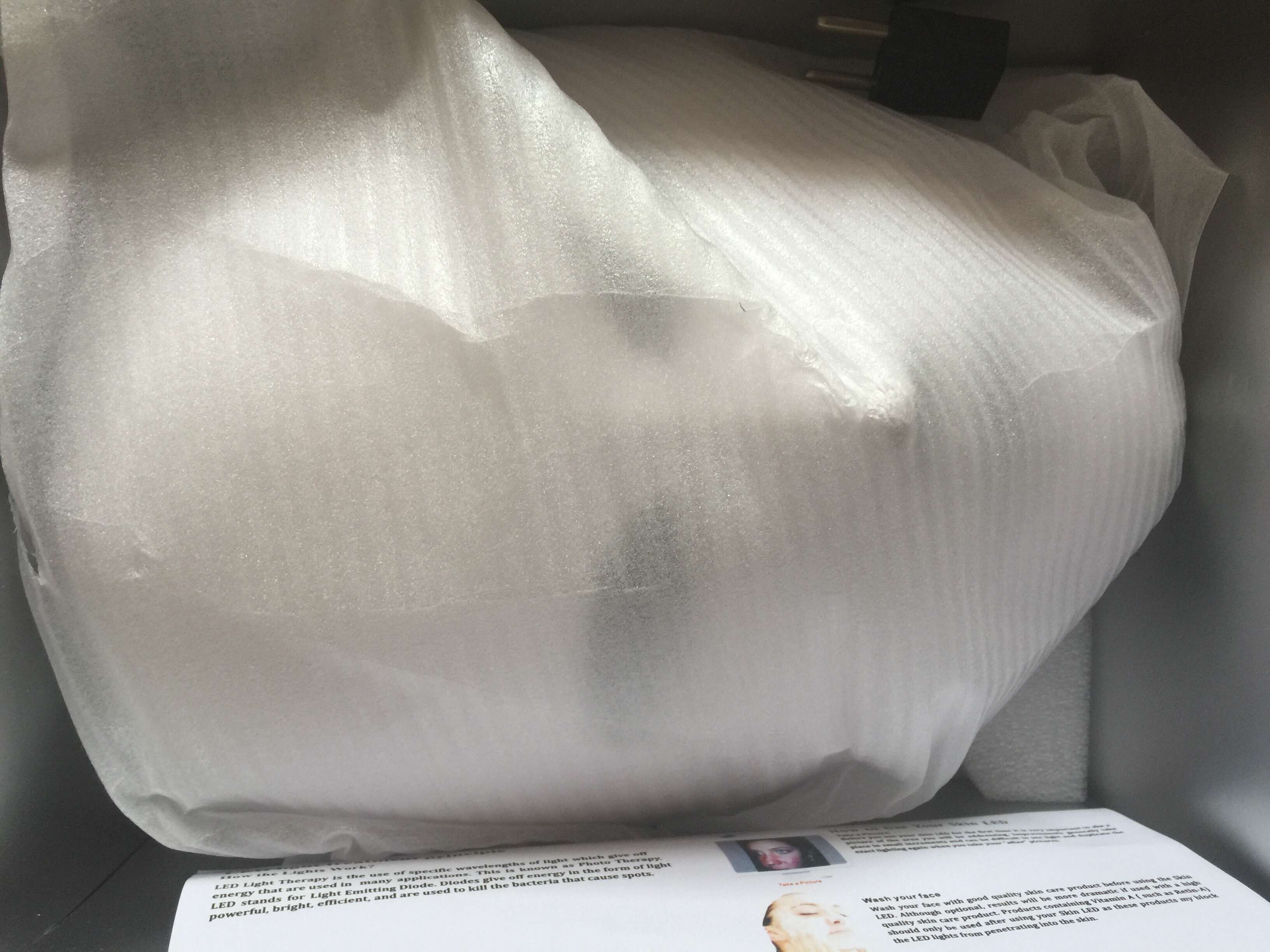 LUX Mask™ LED Phototherapy Facial Mask- 7 Colors Light Skin ...